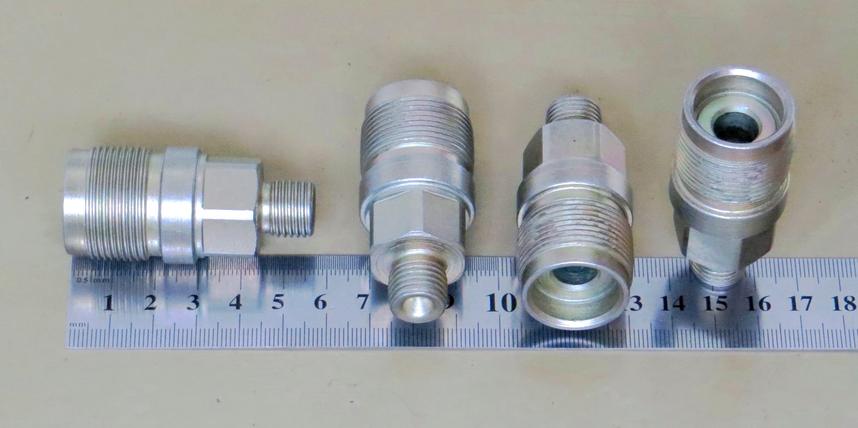 штуцер топливного насоса М14*1,5 / М27*1,5 (ЯЗДА)